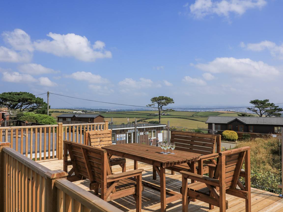 Cottage ∙ 3 Bedrooms ∙ 8 Guests - Plymouth