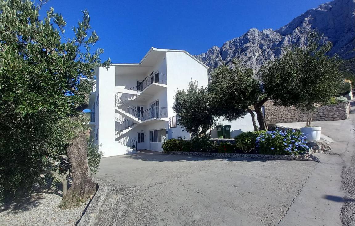 100 M² Appartement ∙ 2 Chambres ∙ 4 Personnes - Makarska