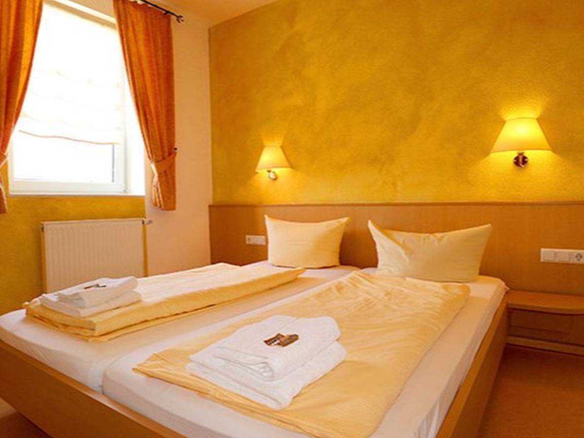 Privatzimmer ∙ 1 Schlafzimmer ∙ 2 Gäste - Rust