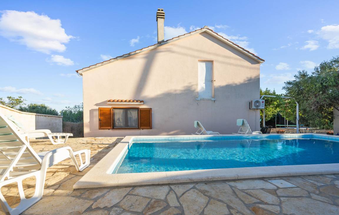 100 M² House ∙ 3 Bedrooms ∙ 8 Guests - Biograd na Moru