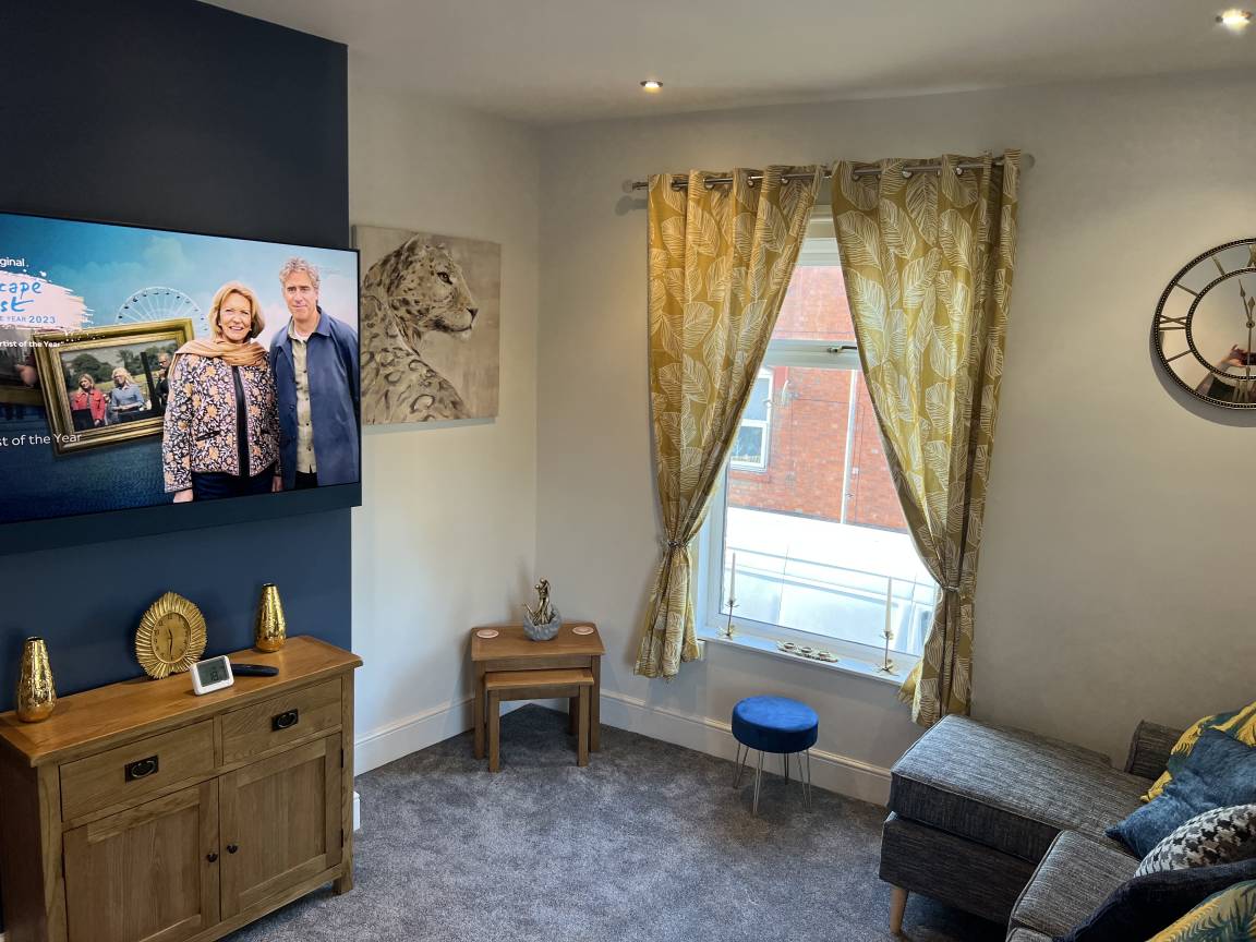 90 M² Apartment ∙ 2 Bedrooms ∙ 6 Guests - Stoke-on-Trent