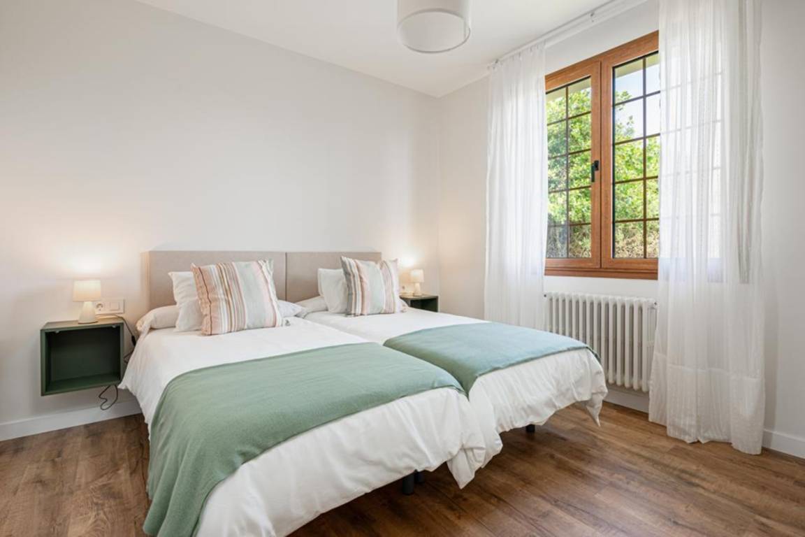 300 M² Ferienhaus ∙ 3 Schlafzimmer ∙ 6 Gäste - Ribadesella