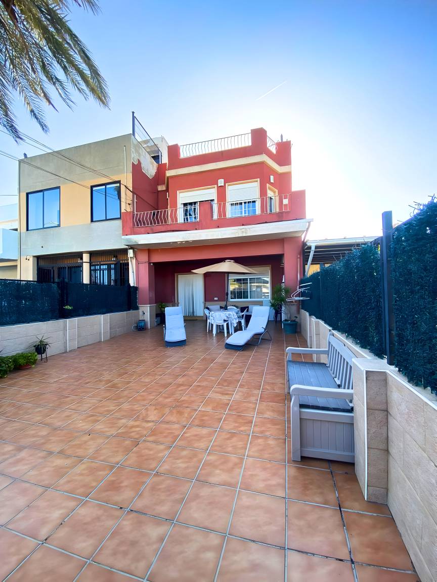 100 M² Huis ∙ 2 Slaapkamers ∙ 6 Gasten - Valencia