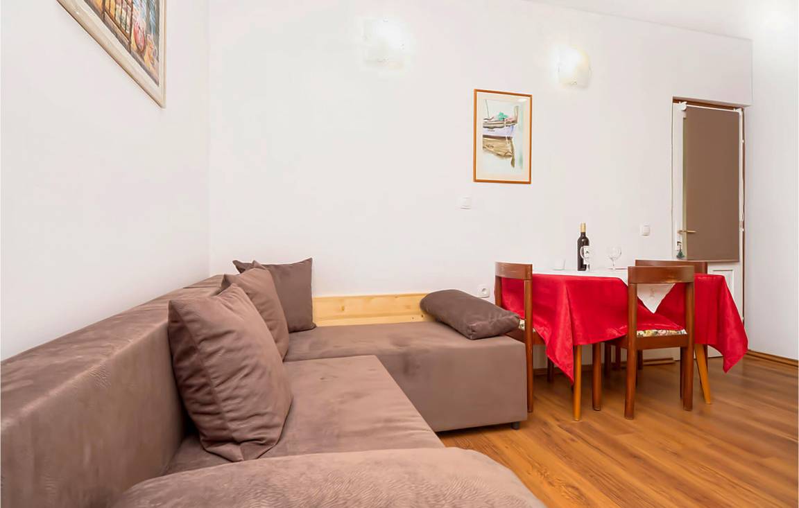 73 M² Apartment ∙ 2 Bedrooms ∙ 4 Guests - Drvenik