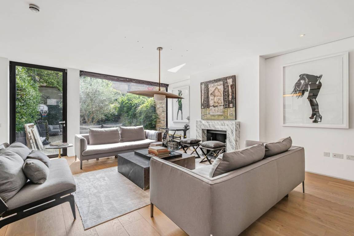 325 M² House ∙ 4 Bedrooms ∙ 8 Guests - London, UK