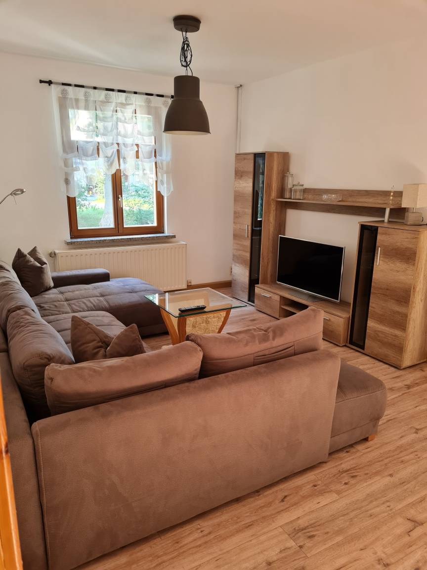 85 M² Ferienwohnung ∙ 2 Schlafzimmer ∙ 4 Gäste - Arnstadt
