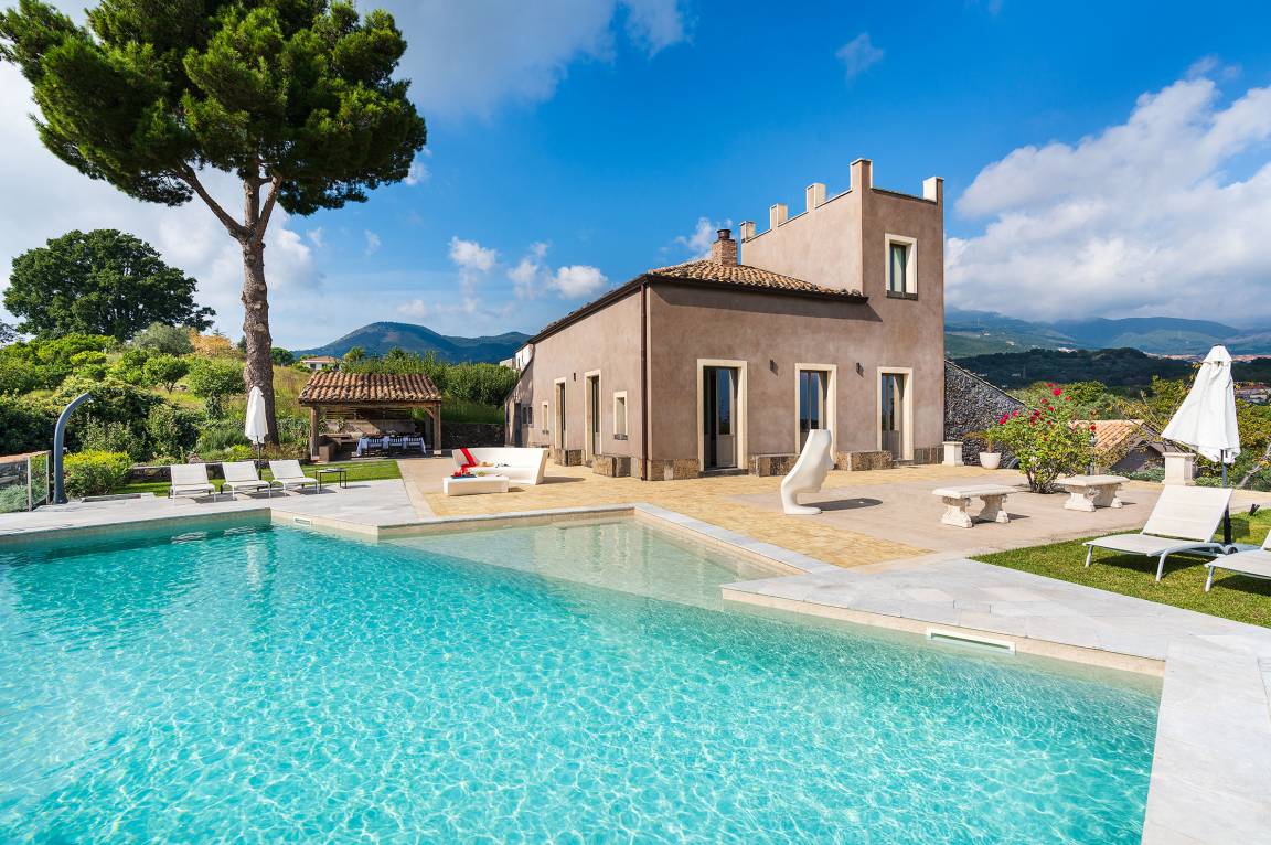 270 M² Villa ∙ 4 Chambres ∙ 8 Personnes - Acireale