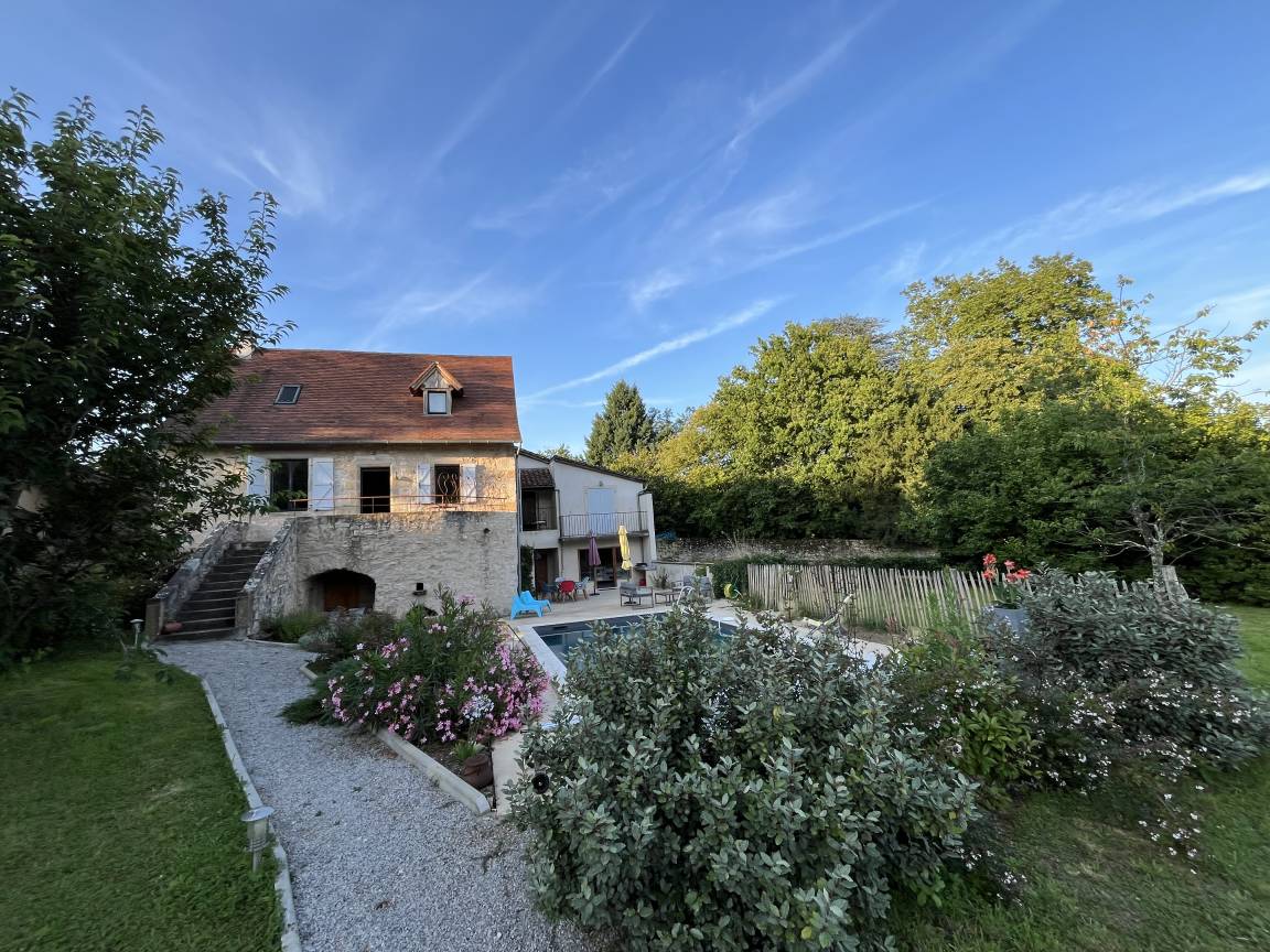 160 M² Maison De Vacances ∙ 3 Chambres ∙ 6 Personnes - Saint-Céré