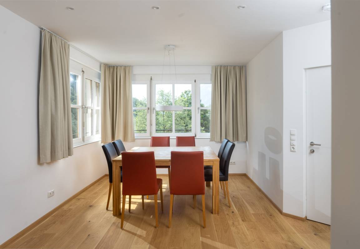 92 M² Ferienwohnung ∙ 3 Schlafzimmer ∙ 8 Gäste - Partenen