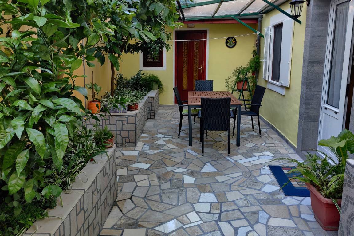 60 M² Ferienwohnung ∙ 2 Schlafzimmer ∙ 4 Gäste - Mali Lošinj