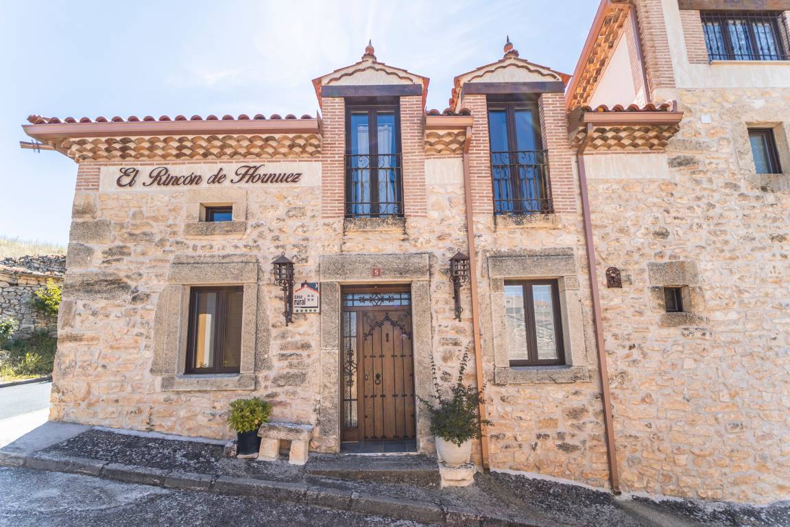 250 M² Huis ∙ 5 Slaapkamers ∙ 10 Gasten - Maderuelo
