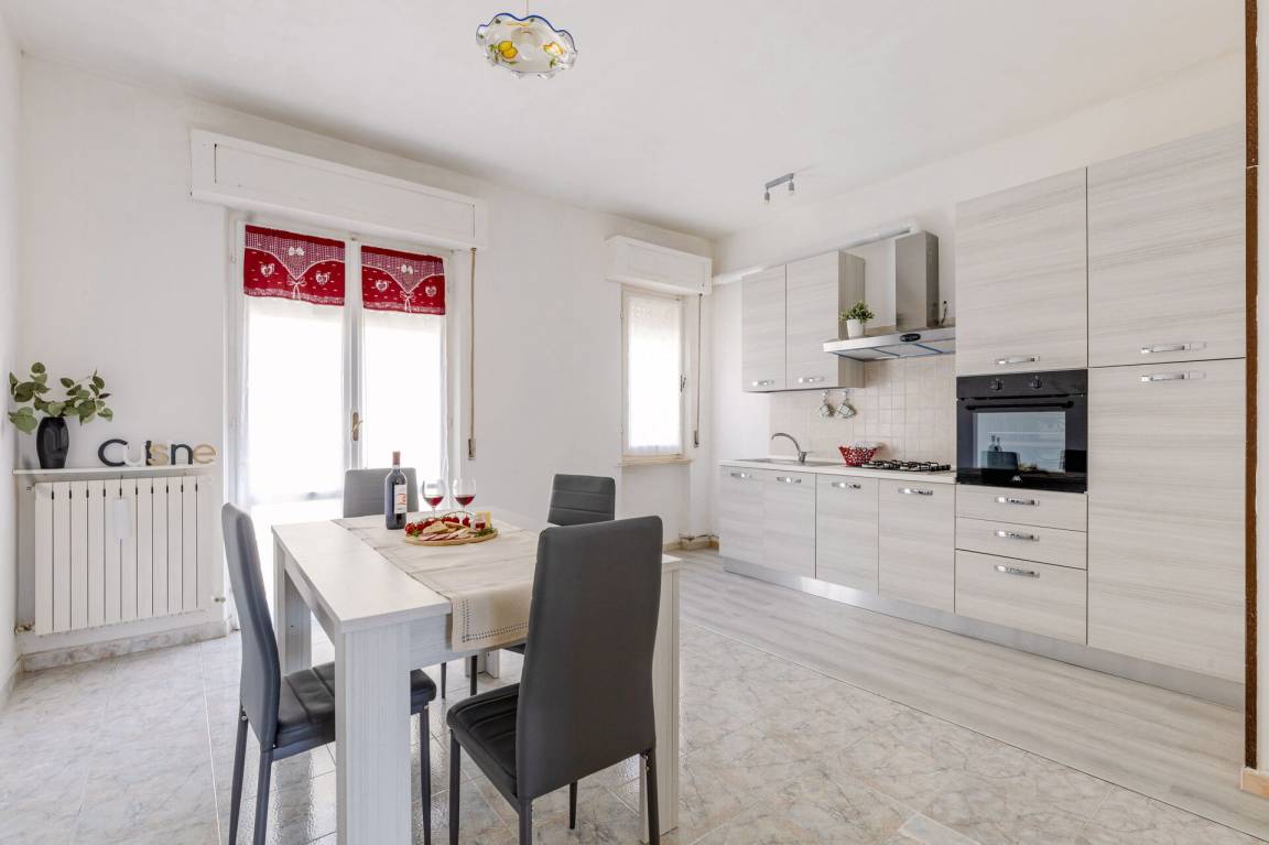 100 M² Appartamento Vacanza ∙ 2 Camere Da Letto ∙ 5 Ospiti - Loreto