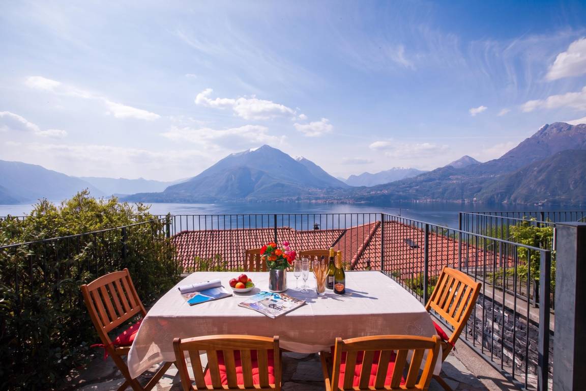 70 M² Apartment ∙ 2 Bedrooms ∙ 4 Guests - Varenna