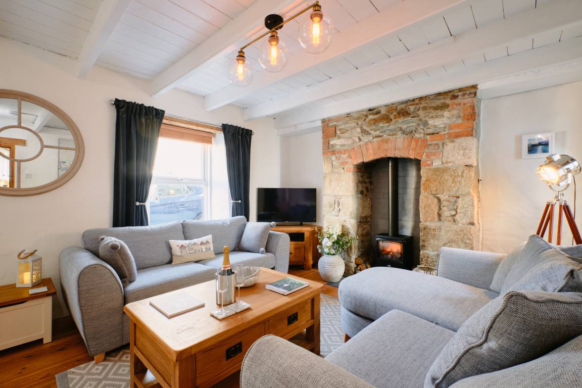 126 M² Cottage ∙ 3 Bedrooms ∙ 5 Guests - Helston
