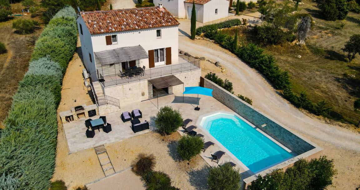 400 M² Apartment ∙ 3 Bedrooms ∙ 7 Guests - Apt