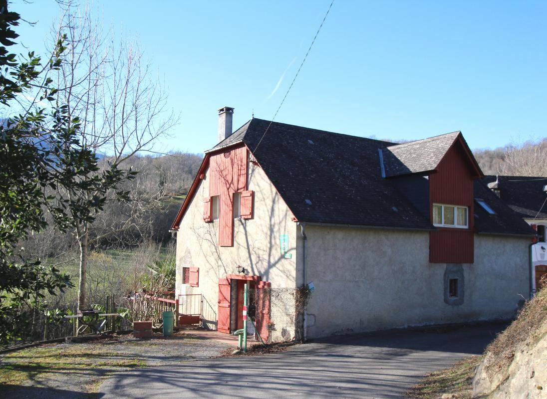 130 M² Gîte ∙ 4 Chambres ∙ 8 Personnes - Pyrénées