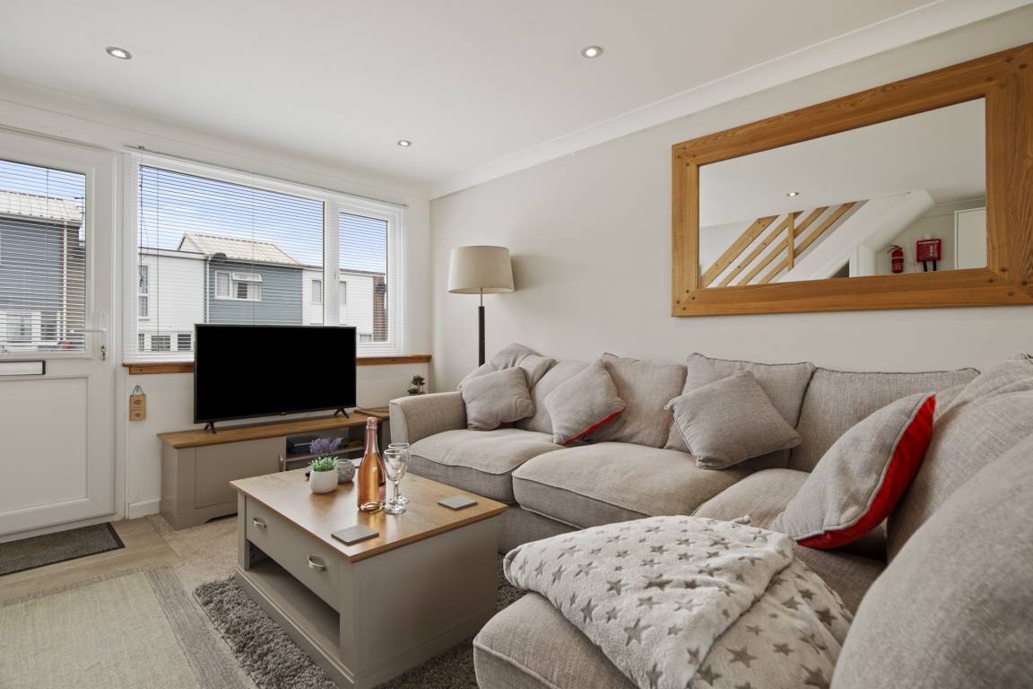990 M² Chalet ∙ 2 Bedrooms ∙ 4 Guests - Pembrokeshire