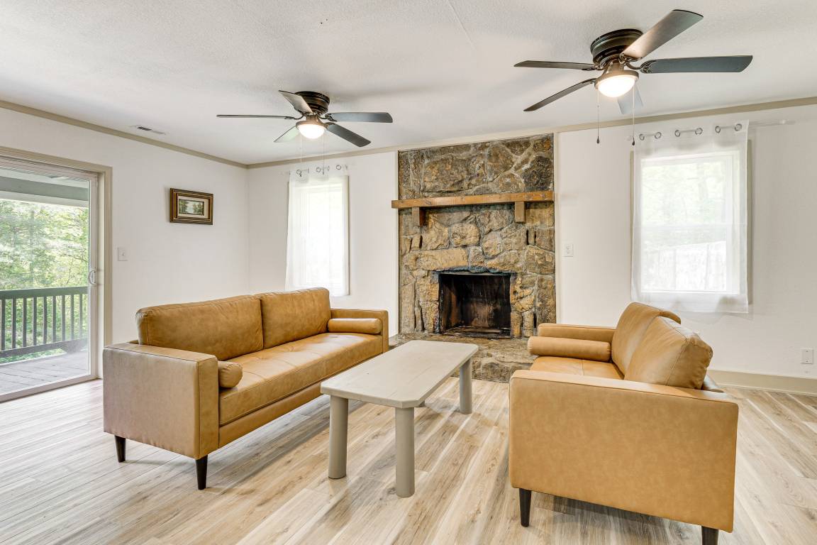 199 M² House ∙ 3 Bedrooms ∙ 6 Guests - Murphy, NC