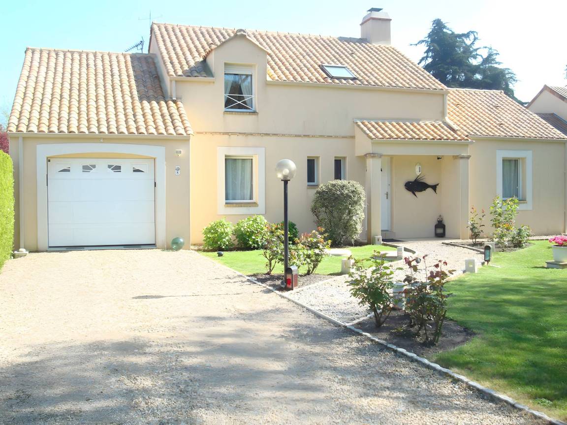 12 M² Bed And Breakfast ∙ 2 Bedrooms ∙ 4 Guests - La Baule-Escoublac