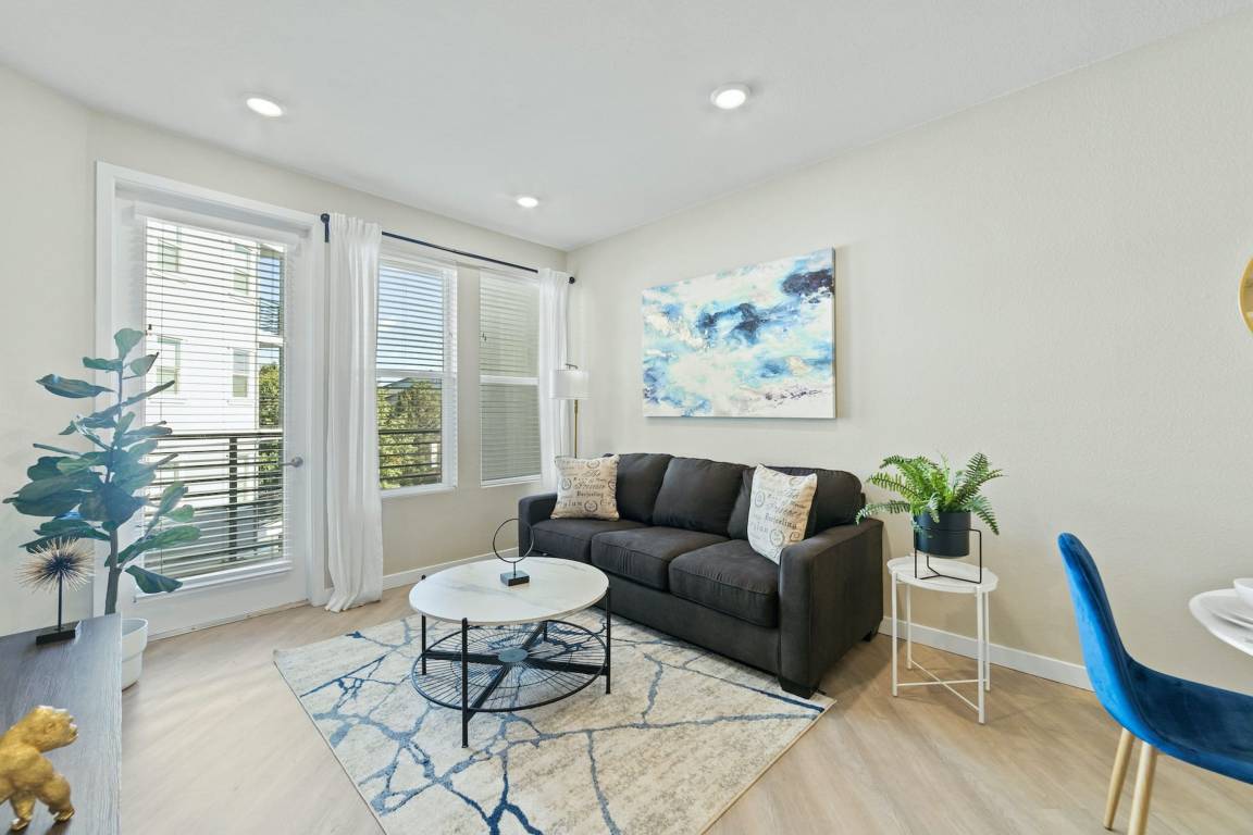 Apartment ∙ 1 Bedroom ∙ 4 Guests - Sparks, NV