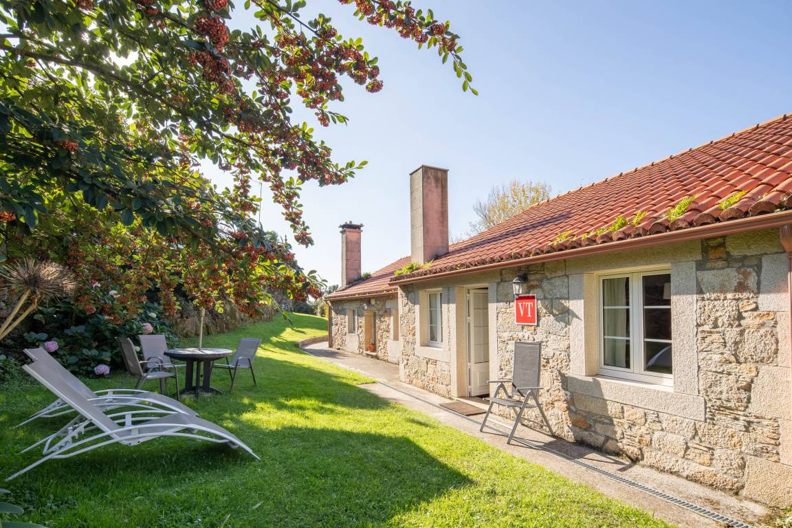 60 M² Ferienhaus ∙ 2 Schlafzimmer ∙ 4 Gäste - Ponteceso