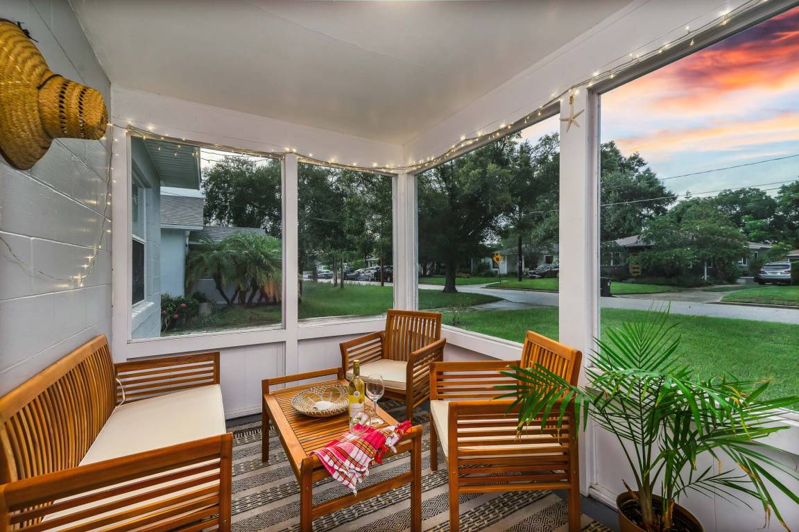 67 M² House ∙ 2 Bedrooms ∙ 4 Guests - Orlando