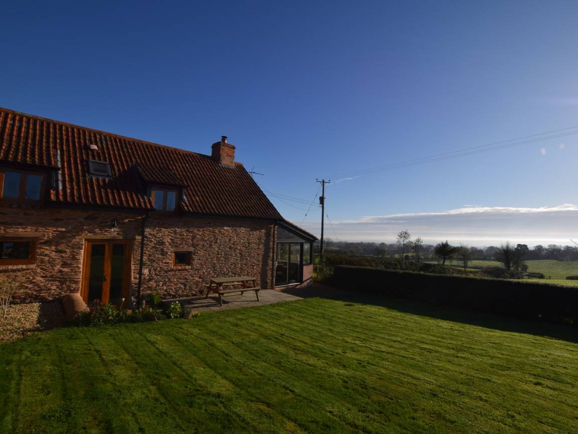 Cottage ∙ 2 Bedrooms ∙ 4 Guests - Bridgwater