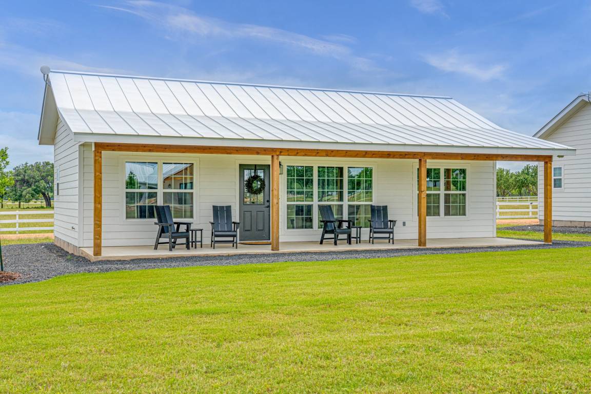 47 M² Cottage ∙ 2 Bedrooms ∙ 4 Guests - Fredericksburg, TX