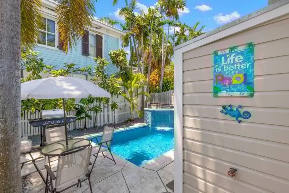 House ∙ 3 Bedrooms ∙ 10 Guests - Key West