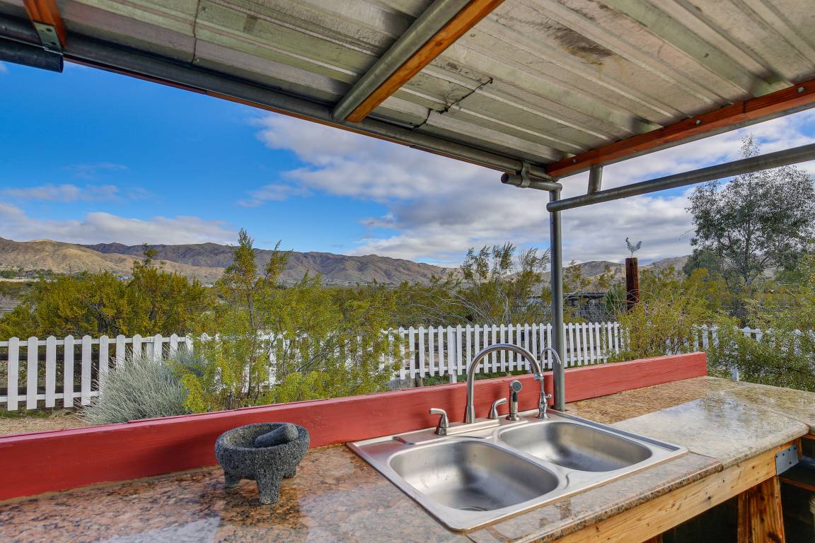 44 M² House ∙ 1 Bedroom ∙ 4 Guests - Morongo Valley, CA