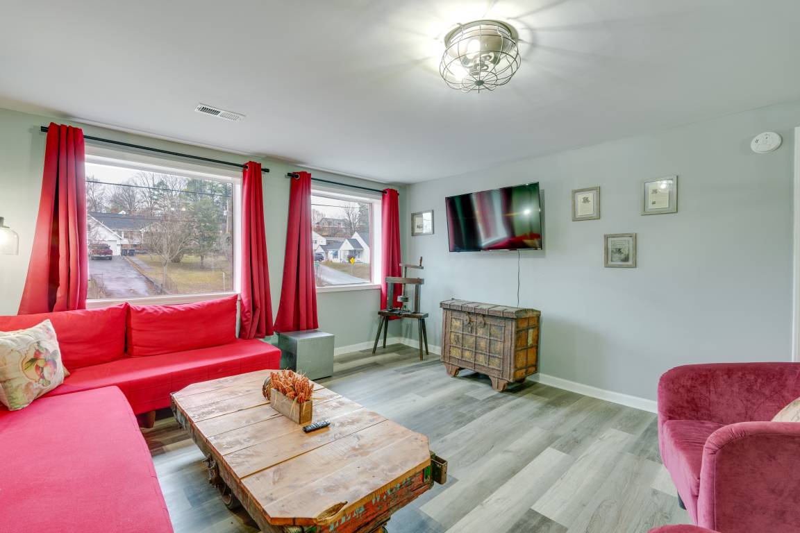 74 M² Apartment ∙ 2 Bedrooms ∙ 5 Guests - Fort Patrick Henry Lake, TN