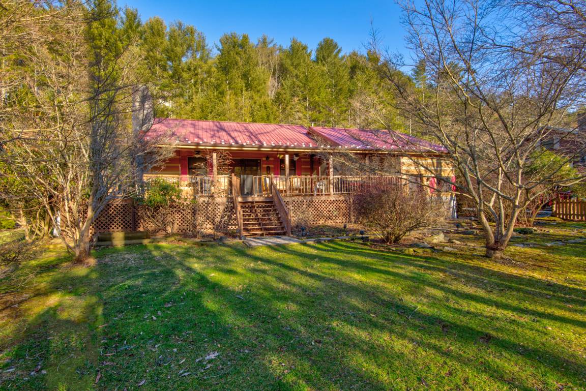 Casa ∙ 3 Habitaciones ∙ 6 Huéspedes - Valle Crucis, NC