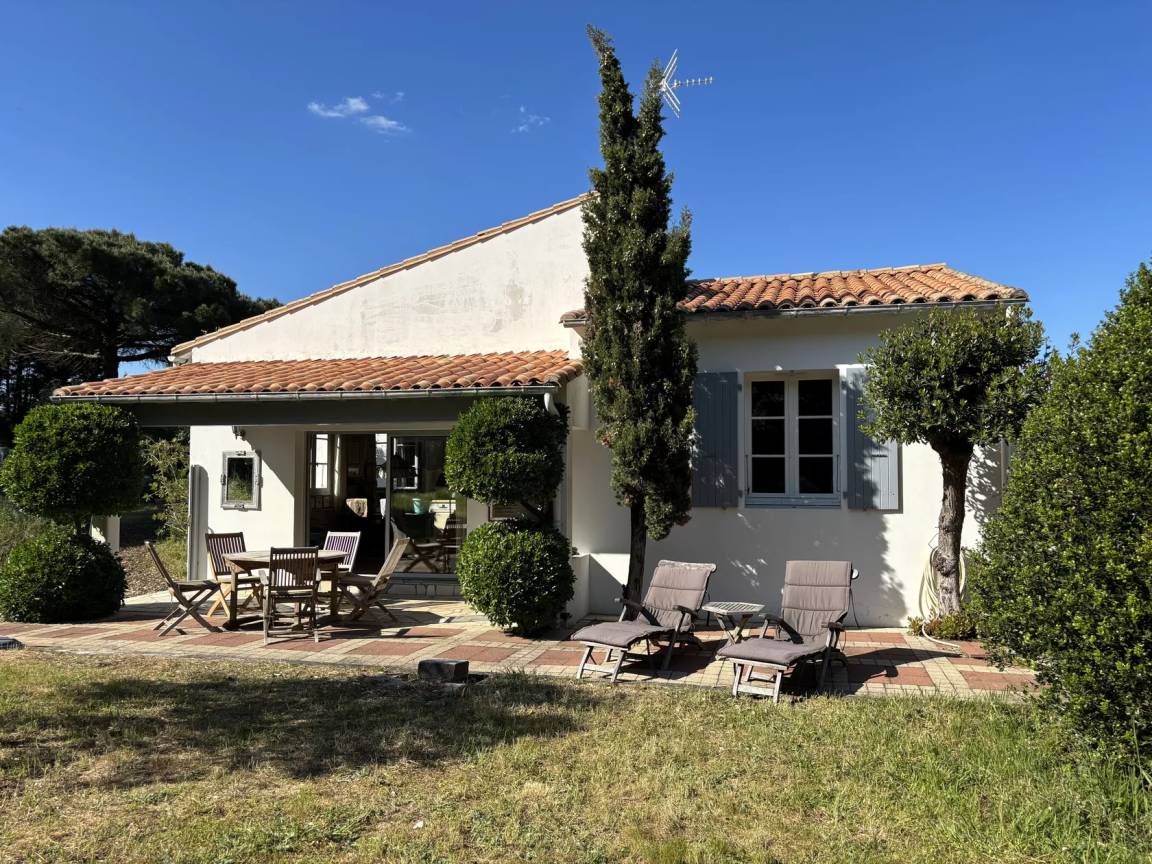100 M² House ∙ 3 Bedrooms ∙ 5 Guests - Île de Ré