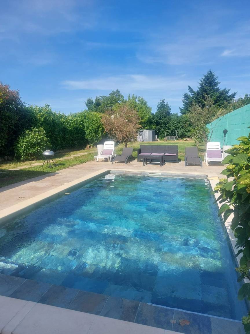 85 M² Villa ∙ 2 Chambres ∙ 8 Personnes - Meyzieu