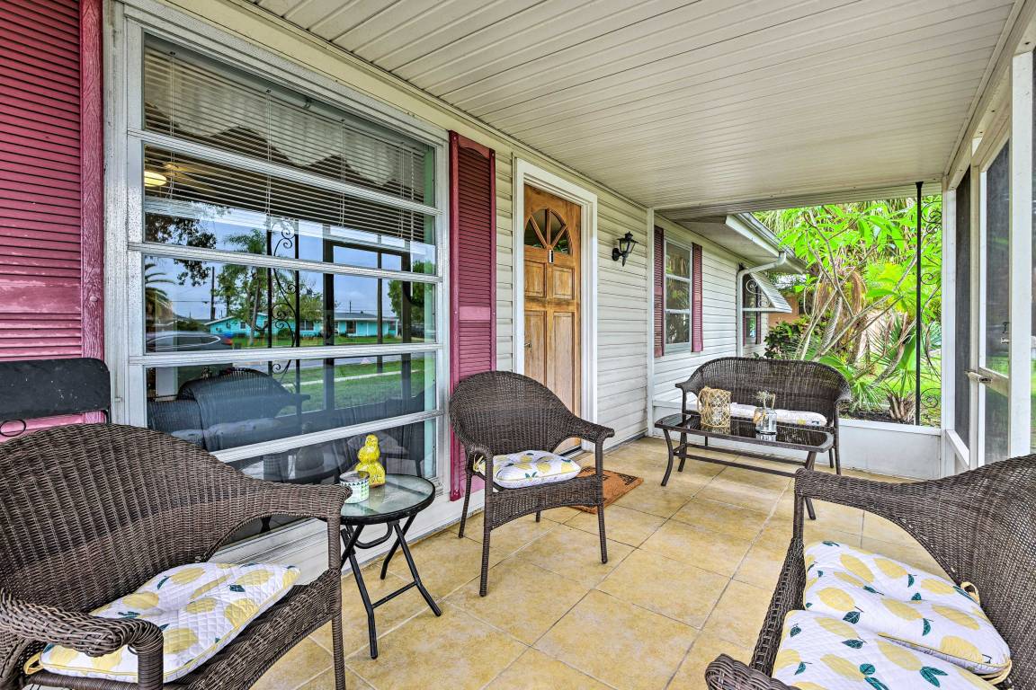 98 M² House ∙ 2 Bedrooms ∙ 6 Guests - North Port, FL
