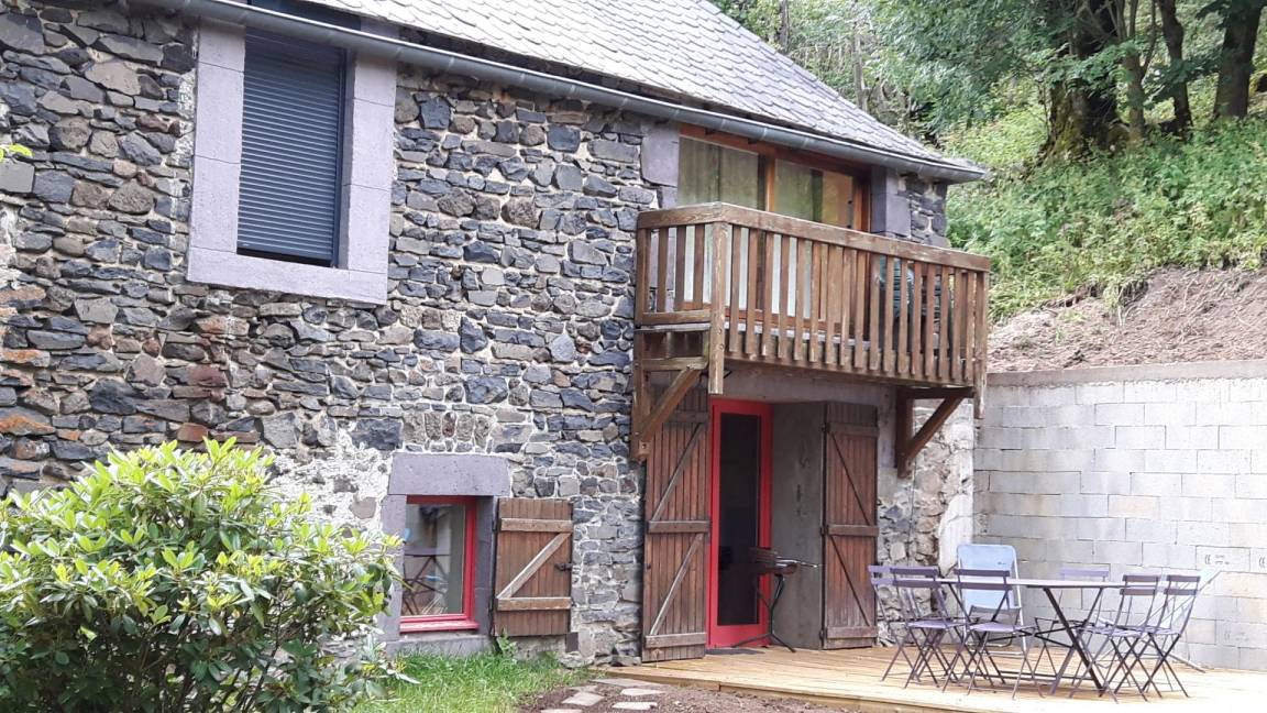 130 M² Gîte ∙ 3 Chambres ∙ 8 Personnes - Aydat