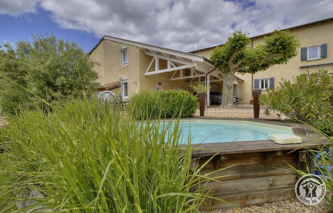 75 M² Gîte ∙ 1 Chambre ∙ 3 Personnes - Beaujolais