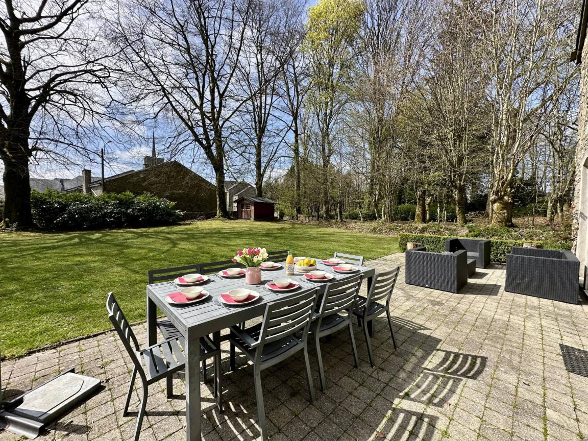 275 M² House ∙ 4 Bedrooms ∙ 12 Guests - Paliseul