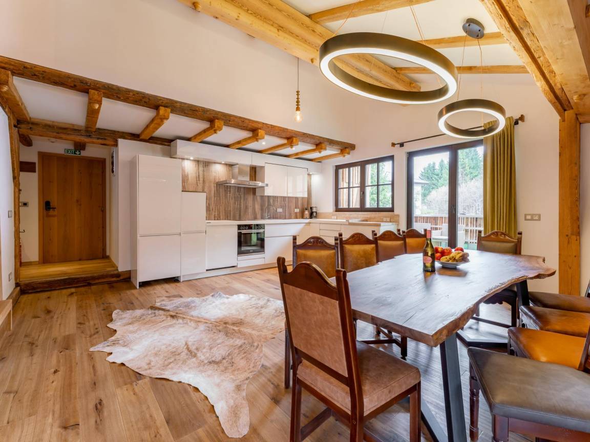 370 M² Ferienhaus ∙ 9 Schlafzimmer ∙ 26 Gäste - Reutte