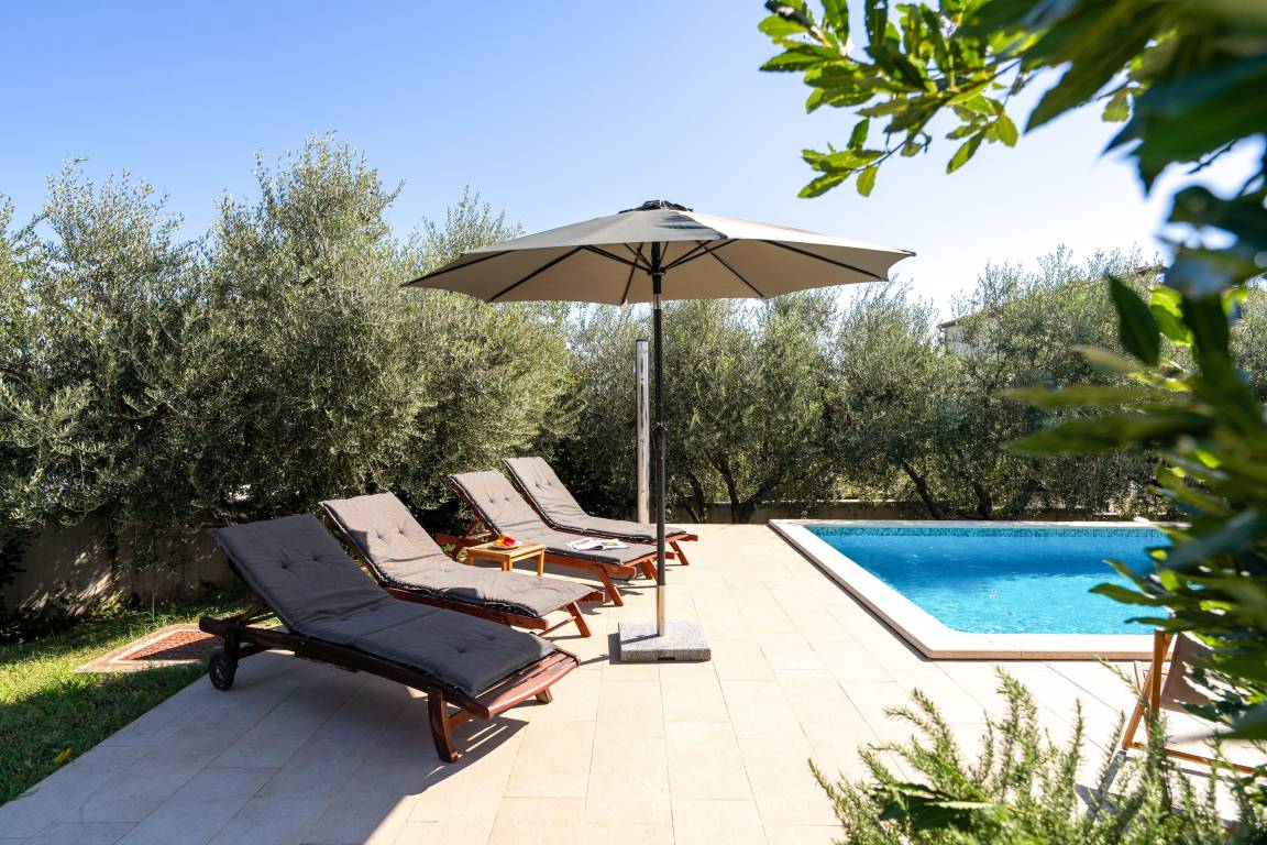 220 M² Ferienhaus ∙ 5 Schlafzimmer ∙ 9 Gäste - Poreč