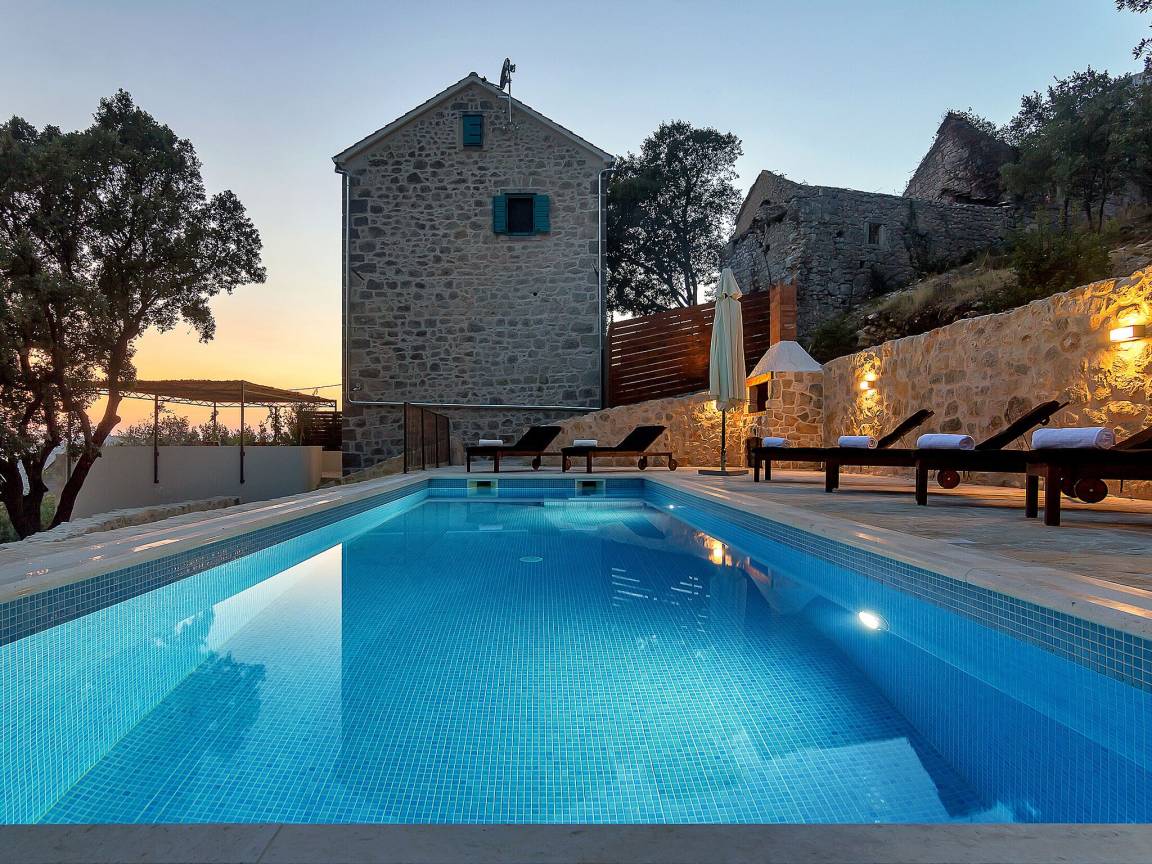 160 M² Ferienhaus ∙ 4 Schlafzimmer ∙ 8 Gäste - Podaca