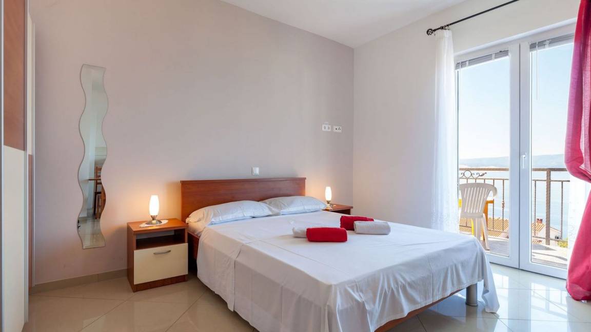 26 M² Hotel ∙ 1 Bedroom ∙ 3 Guests - Jesenice, Croatia