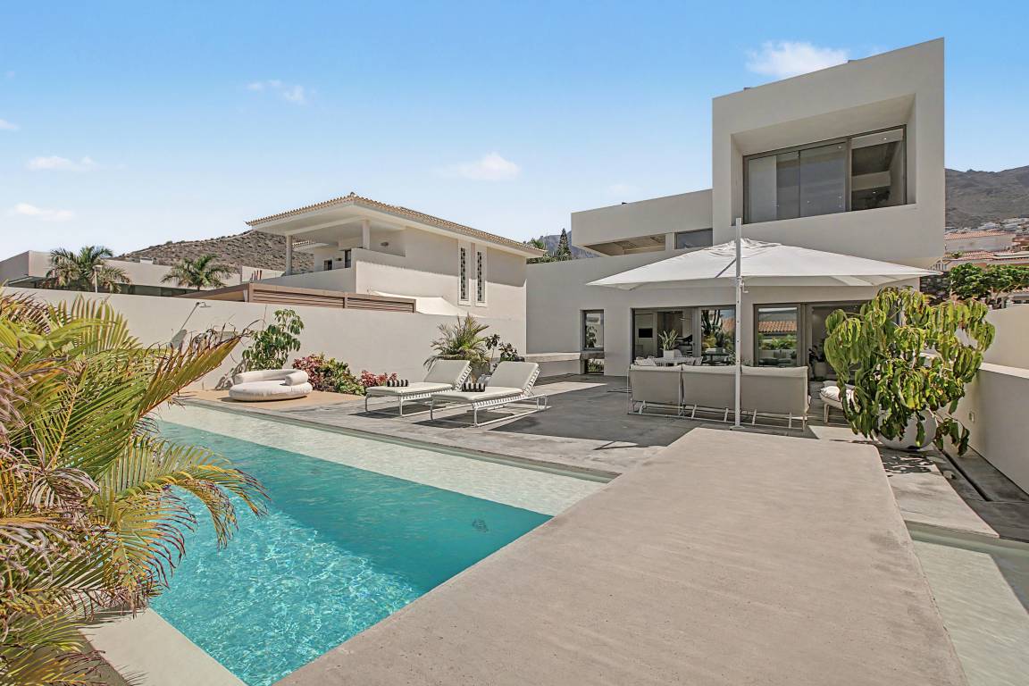 240 M² Villa ∙ 3 Chambres ∙ 6 Personnes - Costa Adeje