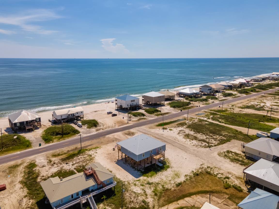 200 M² House ∙ 4 Bedrooms ∙ 10 Guests - Dauphin Island, AL