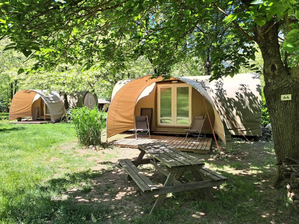 16 M² Caravan ∙ 2 Bedrooms ∙ 4 Guests - Ardèche