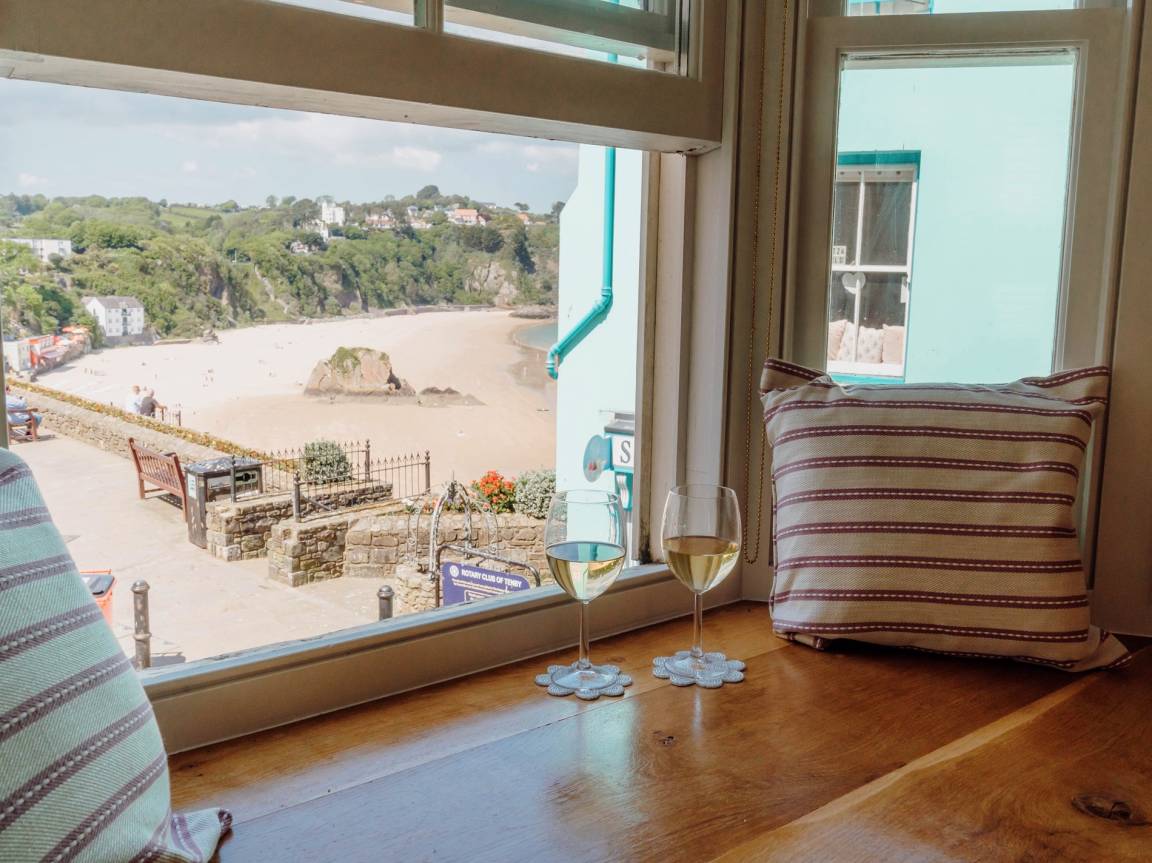 Cottage ∙ 3 Bedrooms ∙ 6 Guests - Tenby