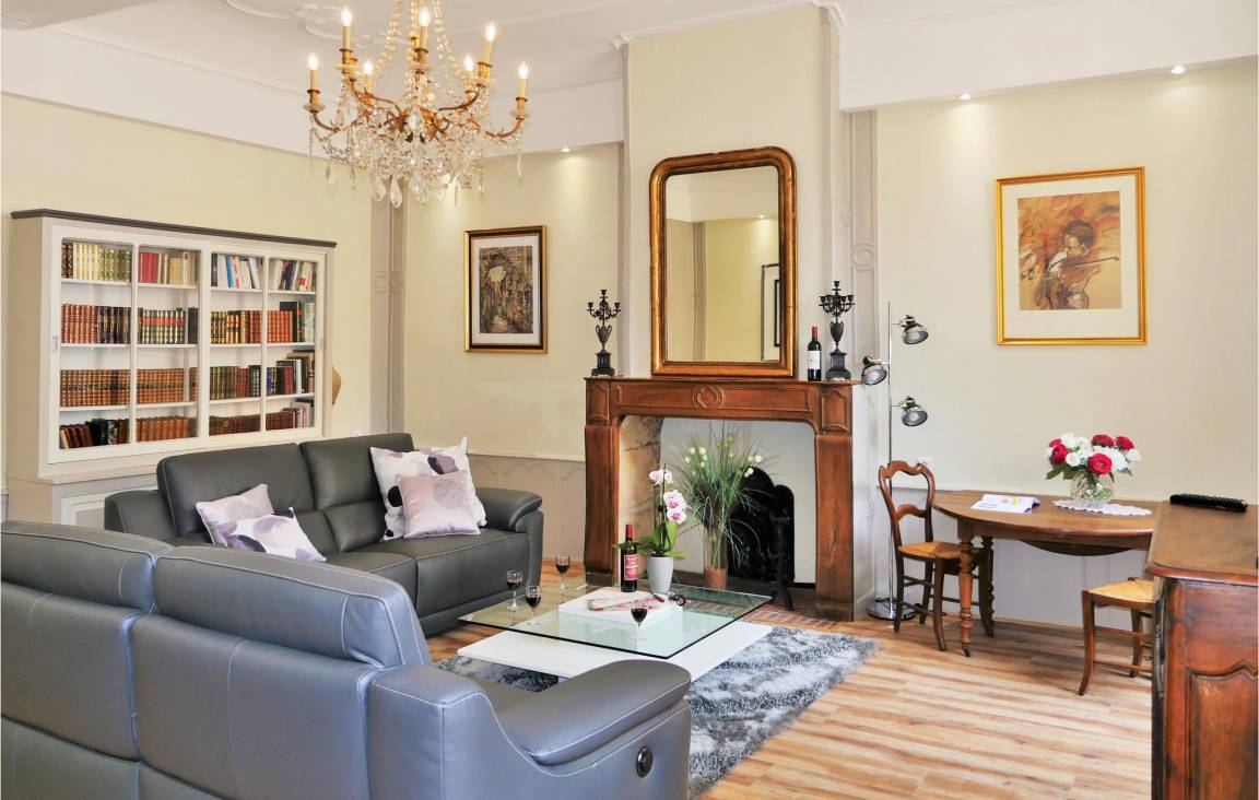 120 M² Appartement ∙ 2 Slaapkamers ∙ 4 Gasten - Sarlat-la-Canéda