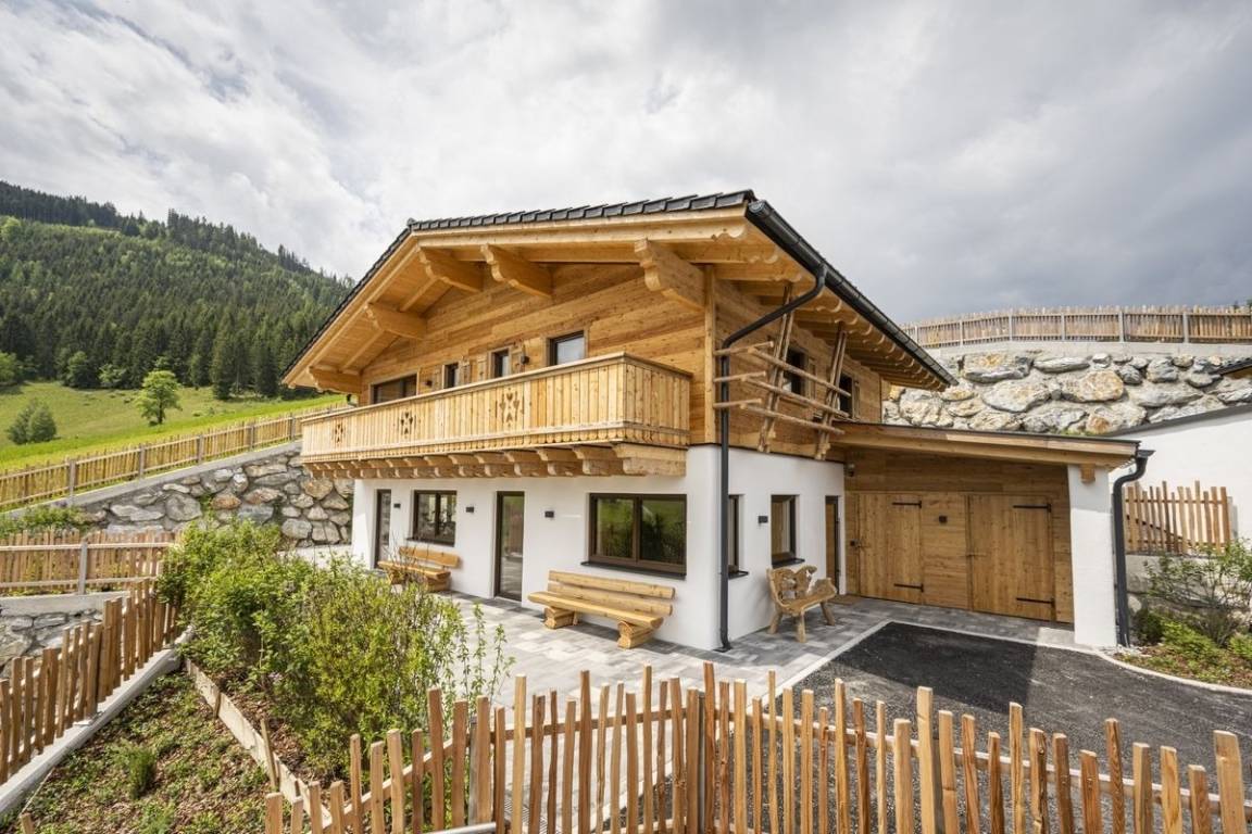 147 M² Huis ∙ 3 Slaapkamers ∙ 12 Gasten - Zauchensee