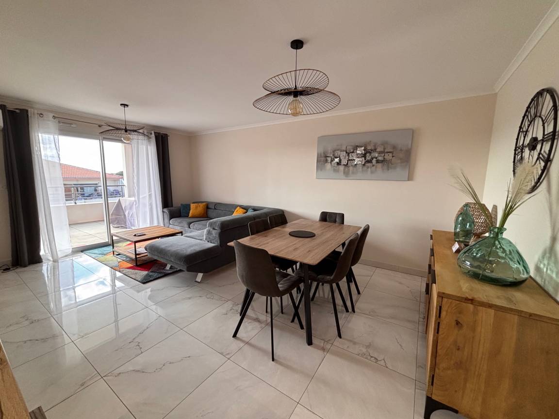 60 M² Apartment ∙ 2 Bedrooms ∙ 4 Guests - Sérignan