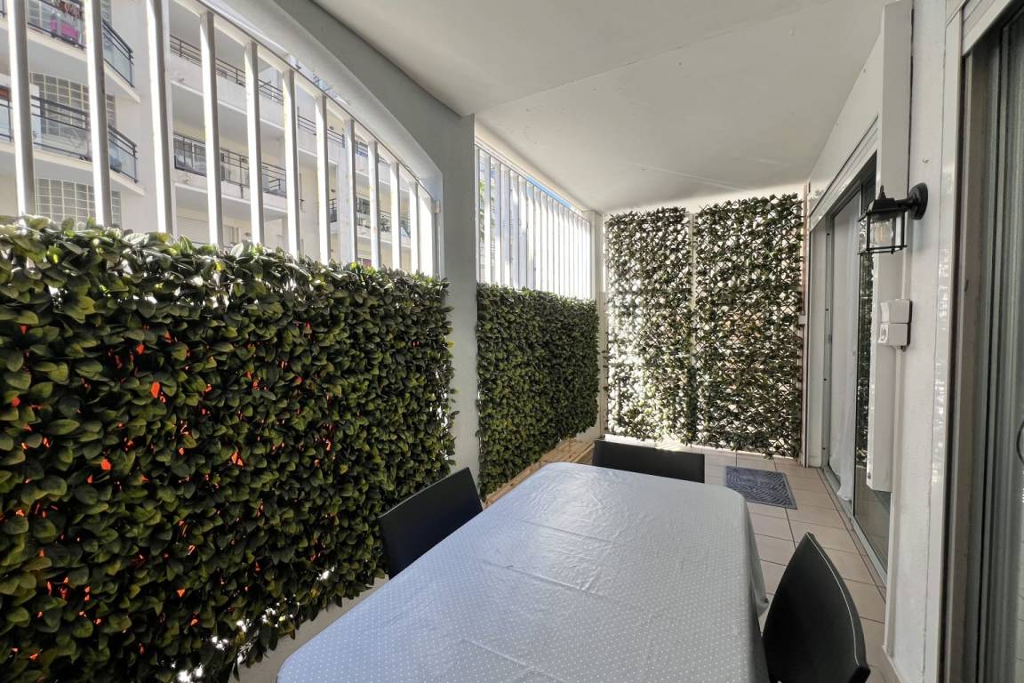 28 M² Appartement ∙ 1 Chambre ∙ 4 Personnes - Antibes